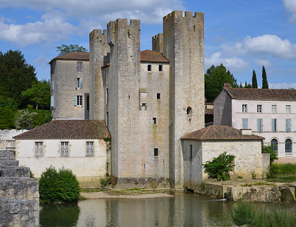 Randonnée découverte du sud ouest à pied avec le Relais du Moulin Neuf